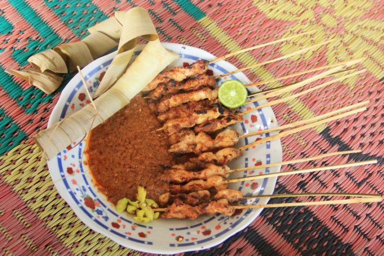7 Makanan Khas NTB Yang Wajib Dicoba - infobudaya.net